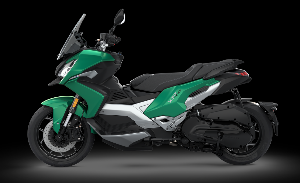 Στην Ελλάδα το νέο Peugeot XP 400 ALLURE (τιμή) | SDNA