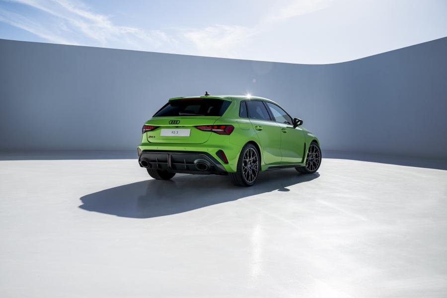 Τα νέα υπερόπλα της Audi RS3 Sportback και SportSedan (pics-τιμές) | SDNA