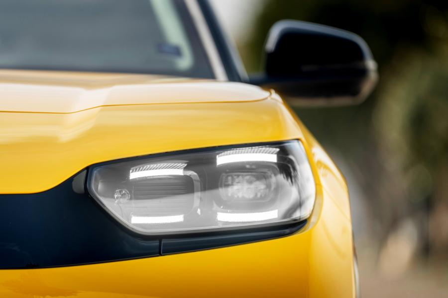 Η προηγμένη τεχνολογία φωτισμού Matrix LED της Ford κάνει για εσάς τη ...