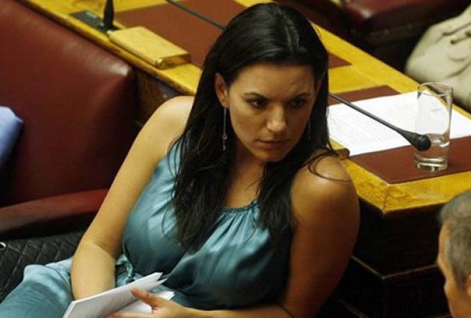 «Τρέλα» η Όλγα Κεφαλογιάννη με μαγιό! (pics) | SDNA