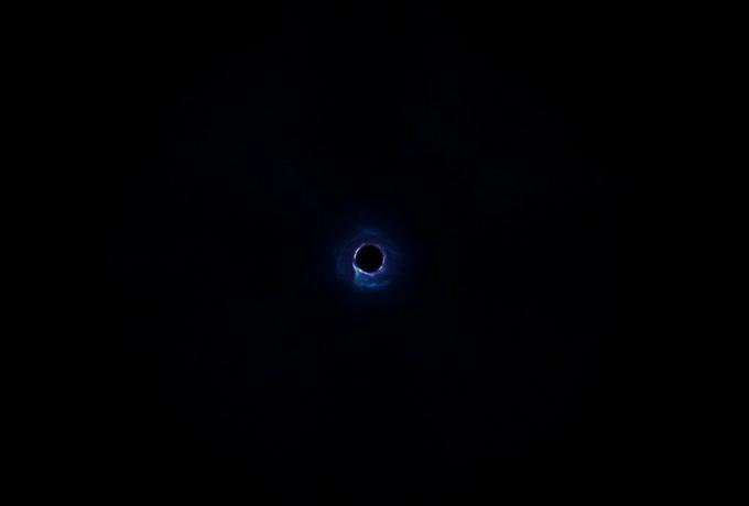 Φρενίτιδα με το black out στο Fortnite που προκλήθηκε από μια μαύρη τρύπα | SDNA