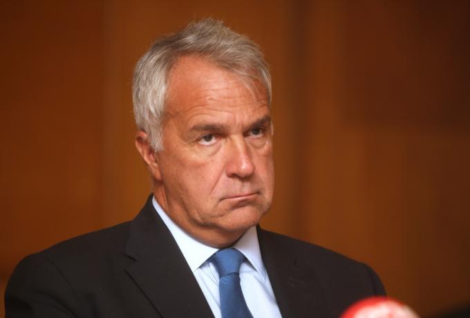 Βορίδης: «Oι παράνομοι μετανάστες δεν δικαιούνται ανθρωπιστική βοήθεια ...