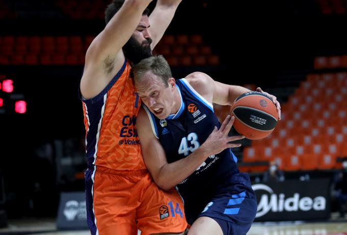 Βαλένθια - Άλμπα Β. 92-100 | SDNA