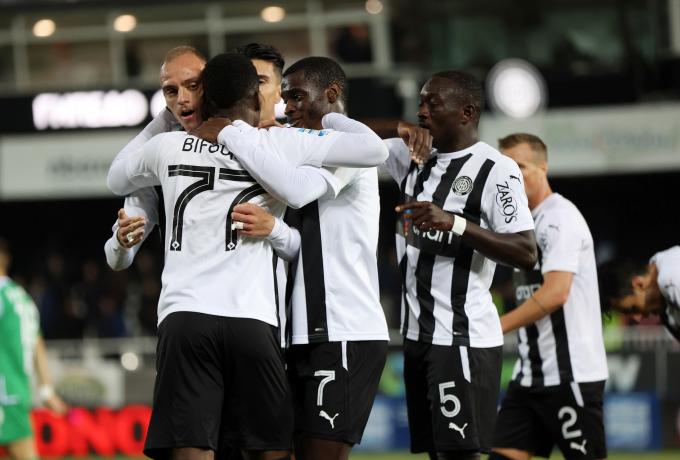 ΟΦΗ: Τα πανηγύρια των παικτών και η αφιέρωση στον Γκερέρο (vids) | SDNA