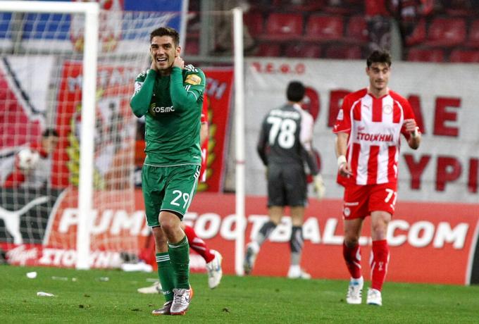 Βγάζει οffside τον Ολυμπιακό ο Κατσουράνης: «Καθαρό το πέναλτι - Έχουμε ζήσει παράγκες κι ακούμε ...