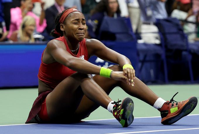 Βασίλισσα της Νέας Υόρκης η 19χρονη Κόκο Γκοφ! (vids) | SDNA