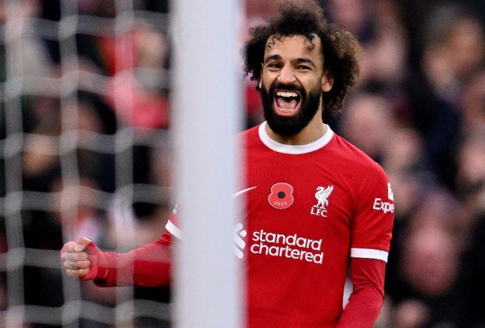 «Χρυσάφι» στα πόδια του: Οι Σαουδάραβες δίνουν στον Σαλάχ μεγαλύτερο συμβόλαιο και από του ...