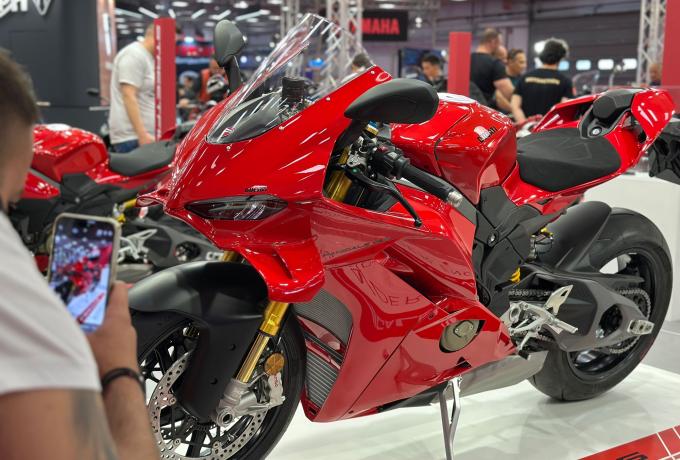 Η Ducati έκλεψε την παράσταση στη MOTO SHOW 2025 Θεσσαλονίκης | SDNA