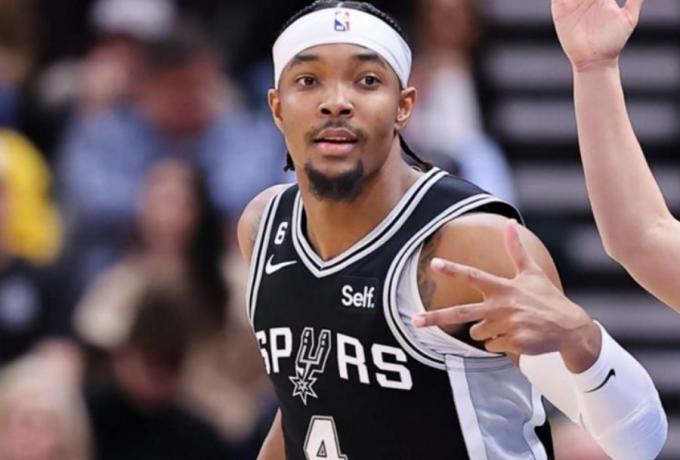 Πάει για το «μπαμ» με Ντεβόντε Γκράχαμ ο Ερυθρός Αστέρας | SDNA