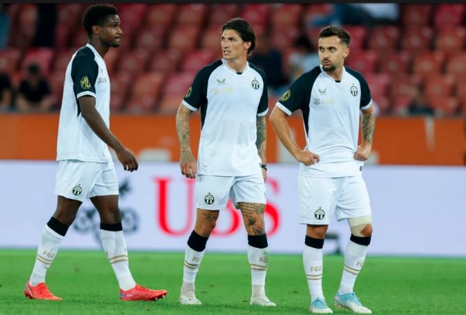 Τα έβαλε με ρεπόρτερ ο Τσούμπερ: «Είσαι δημοσιογράφος εσύ;» (vid) | SDNA