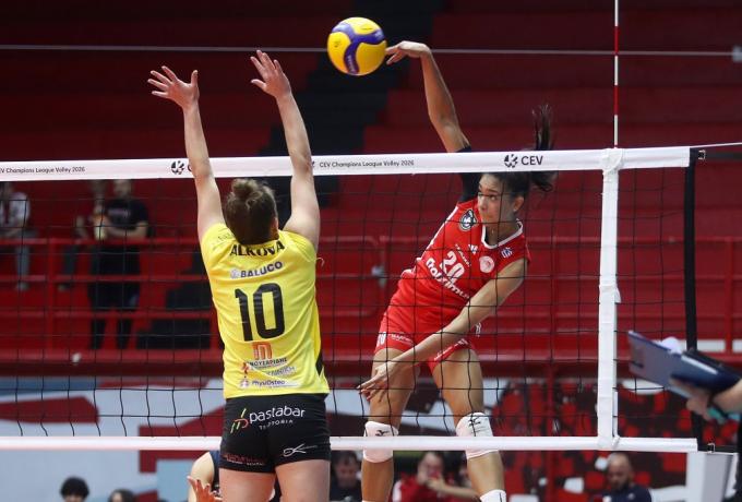 Πάτησε... γκάζι και πήρε το ντέρμπι ο Ολυμπιακός! | SDNA