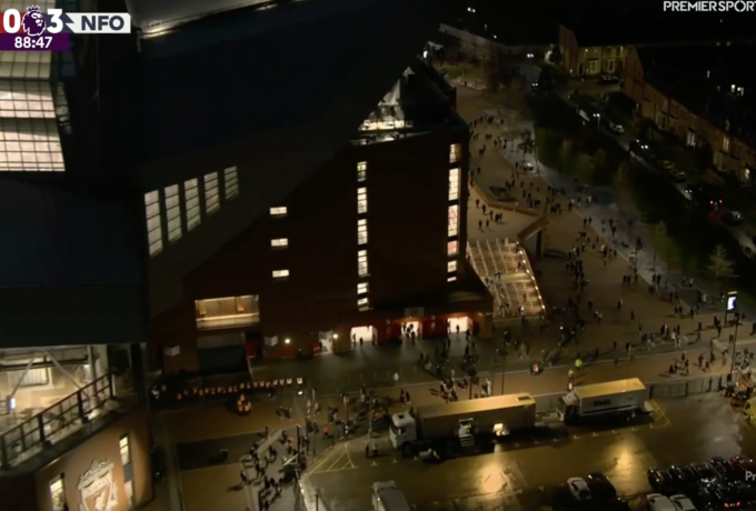 Εικόνες από άλλες εποχές: Άδειαζε το Άνφιλντ πριν την λήξη! (vid) | SDNA