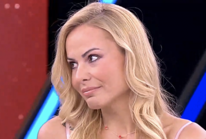 «Τρέλανε» τους πάντες: Η πιο εντυπωσιακή παίκτρια που είδαμε ποτέ στο "Deal" (pics) | SDNA