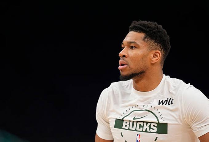 Αποθέωση για τον Γιάννη Αντετοκούνμπο στη Νέα Υόρκη (vid) | SDNA