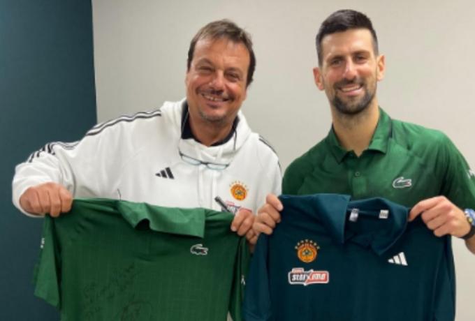 Με τη μπλούζα του Παναθηναϊκού ο Τζόκοβιτς - Η φωτογραφία με τον Αταμάν (pic) | SDNA