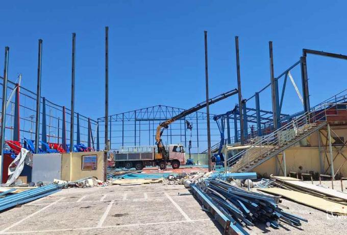 Ξεκίνησε η ανακατασκευή στο γήπεδο του Φοίνικα Σύρου (pics) | SDNA
