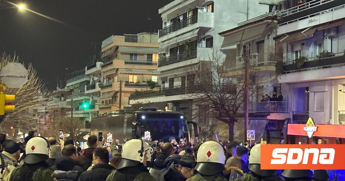 Άφιξη ΠΑΟΚ: Με συνθήματα και αποθέωση Λουτσέσκου έφτασε η ομάδα στην Τούμπα (pics & vid) | SDNA